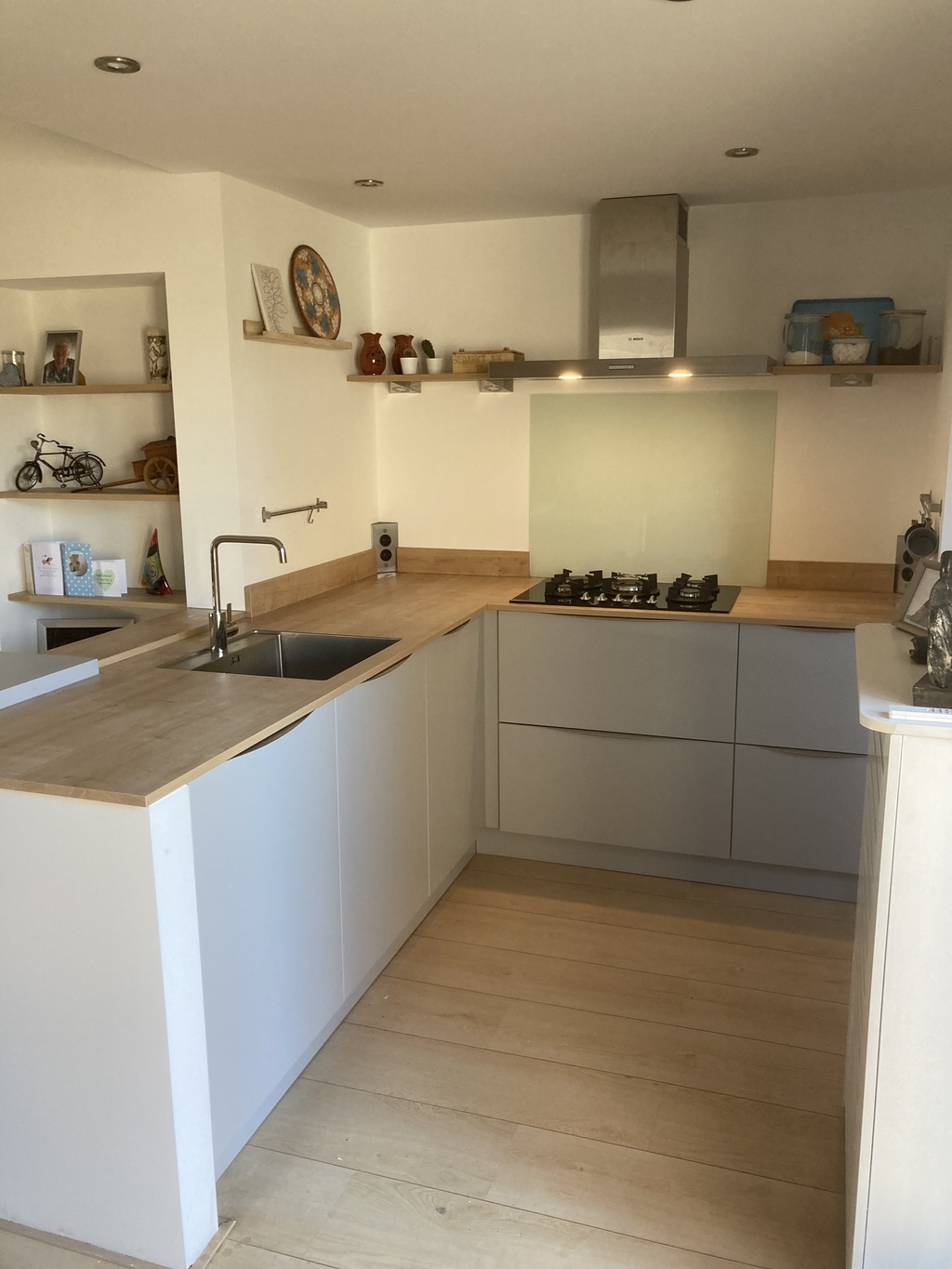 KVIK - Keukens - Badkamers - Inbouwkasten 181 ervaringen reviews en ...